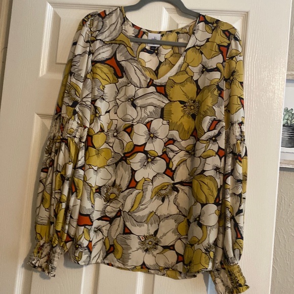 CAbi | Tops | Cabi Sequel Blouse | Poshmark